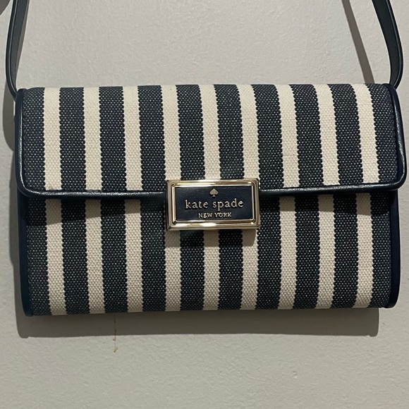 kate spade | Bags | Kate Spade Reegan Striped Canvas Wallet Crossbody ...